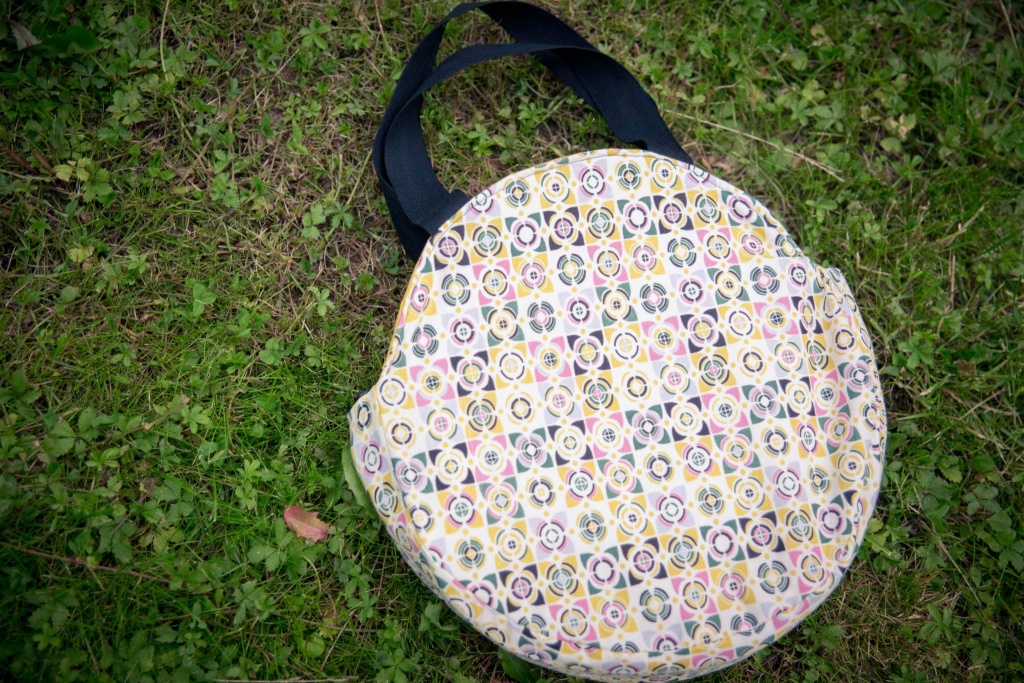 Le tuto sac rond réversible - Les tutos couture de Dodynette